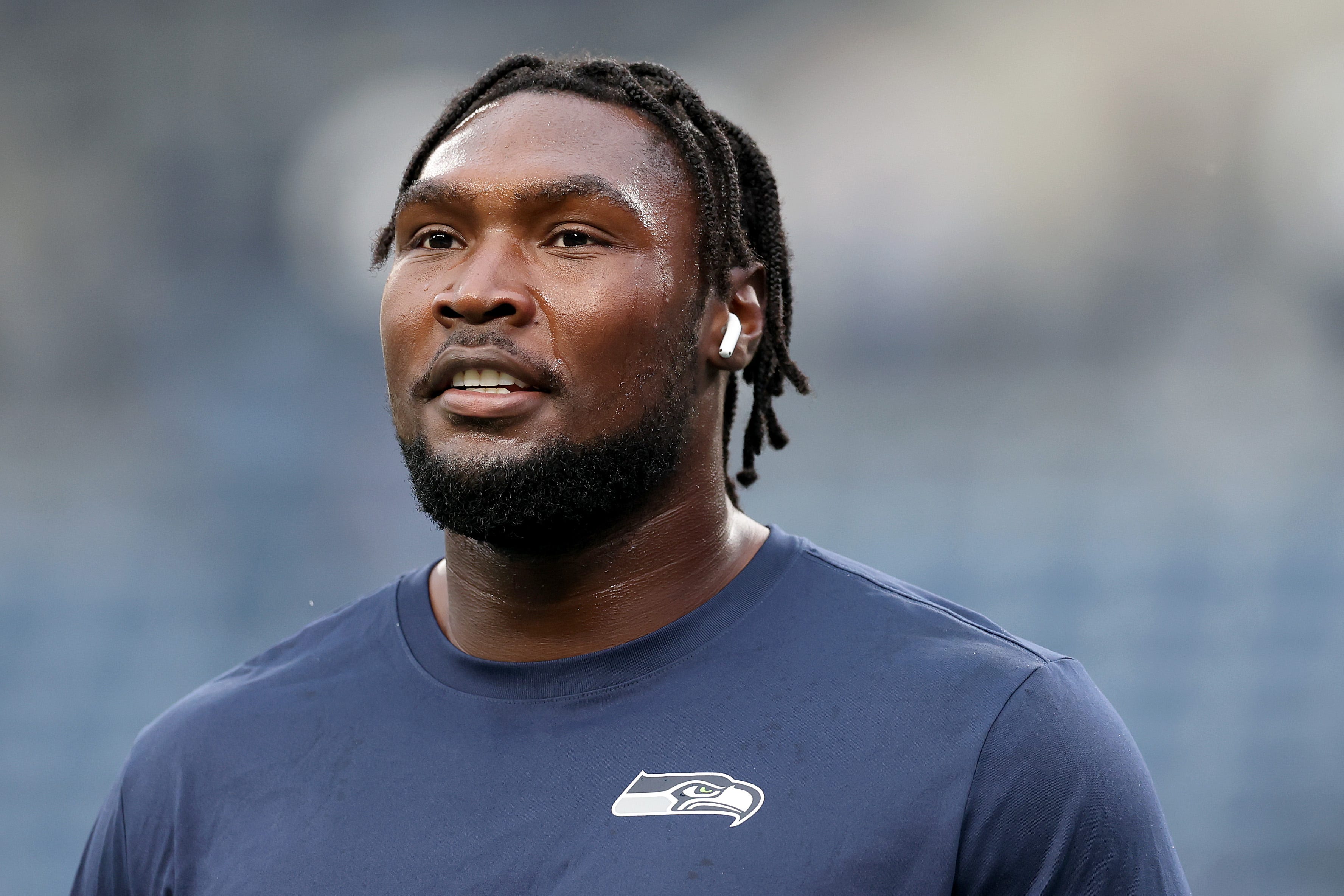 Charles Cross extension secures Seahawks offense for years to come