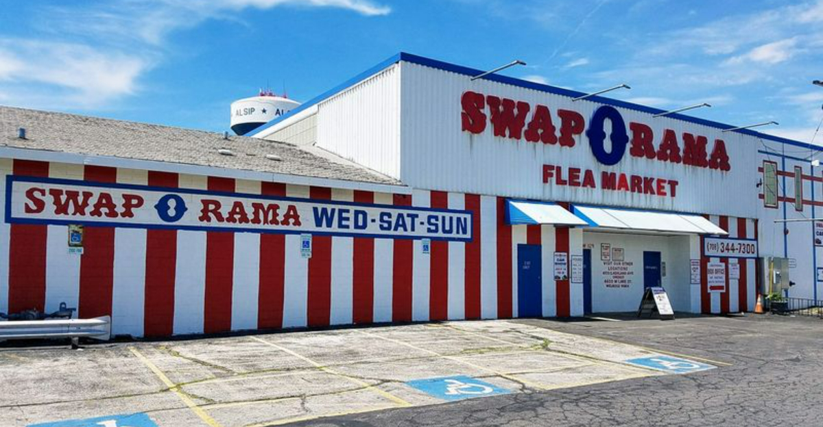 The flea market in Illinois so large people plan their whole day around it