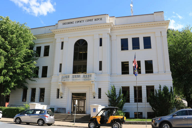 Active shooter reported at Shoshone County Courthouse in Wallace, Idaho