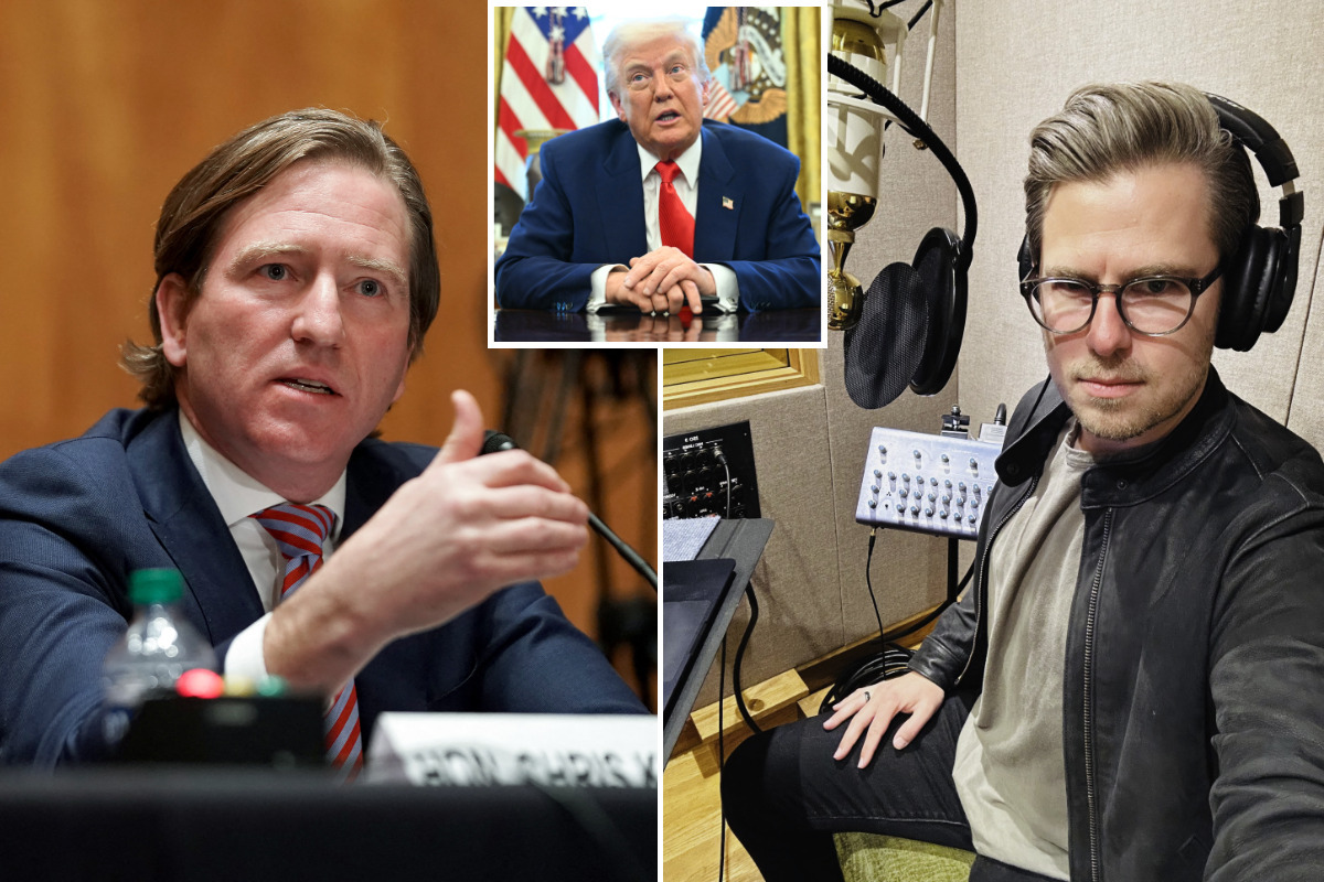 Trump orders probes of two ex-government officials, accusing one of treason