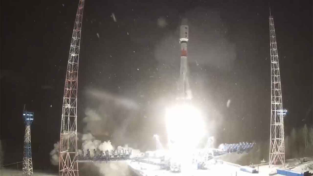 Russland skyter opp Soyuz-2.1a-rakett med militærsatellitt fra Plesetsk ...