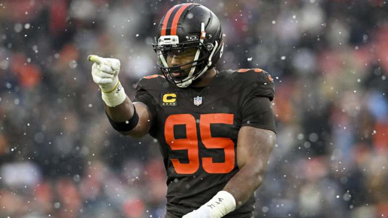 Aaron Rodgers makes eye-opening Shedeur Sanders comparison