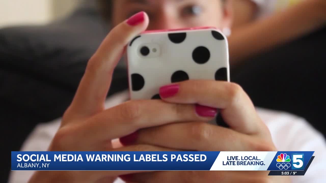 Gov. Hochul signs bill requiring warning labels on some social media ...