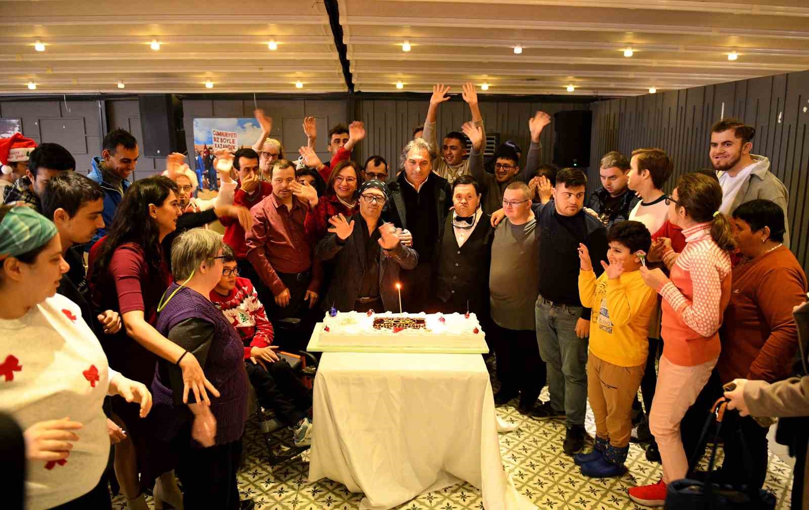 Yeni yıla Engelsiz Kafe’de merhaba dediler