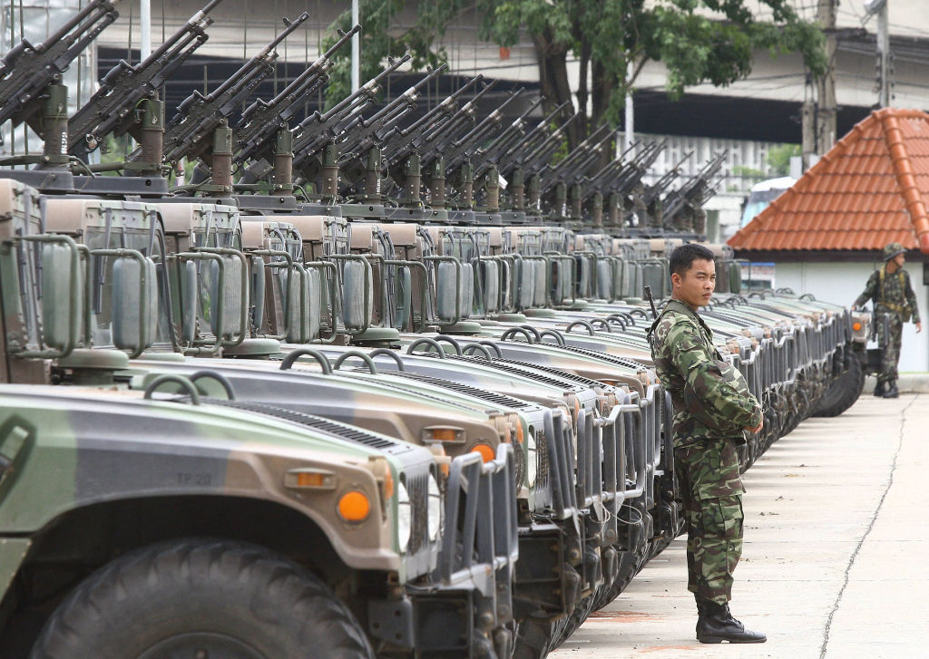 La Thaïlande lance des frappes aériennes sur le Cambodge