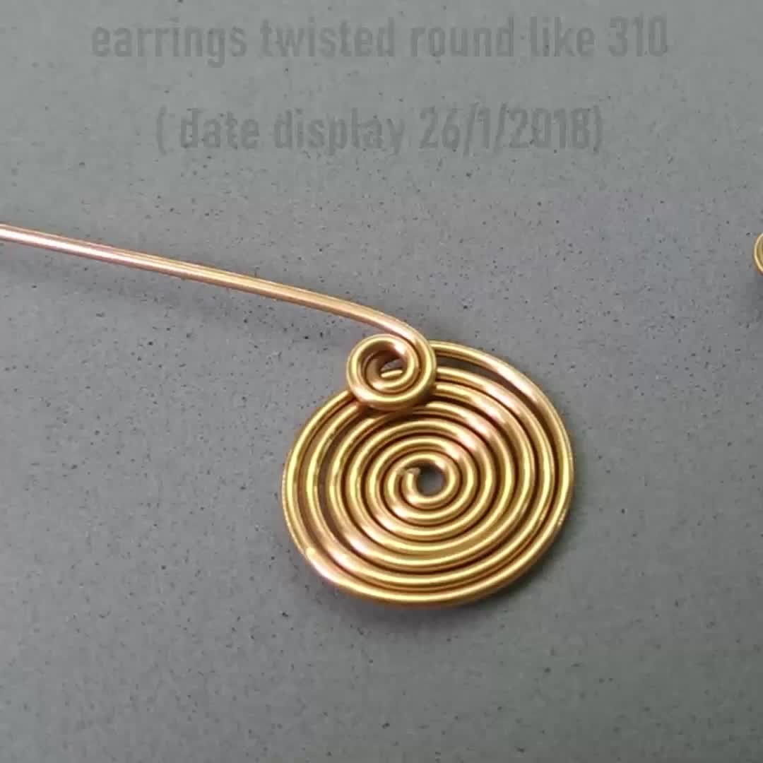 Earrings twisted round like coins | DIY | Handmade jewelry ideas ...