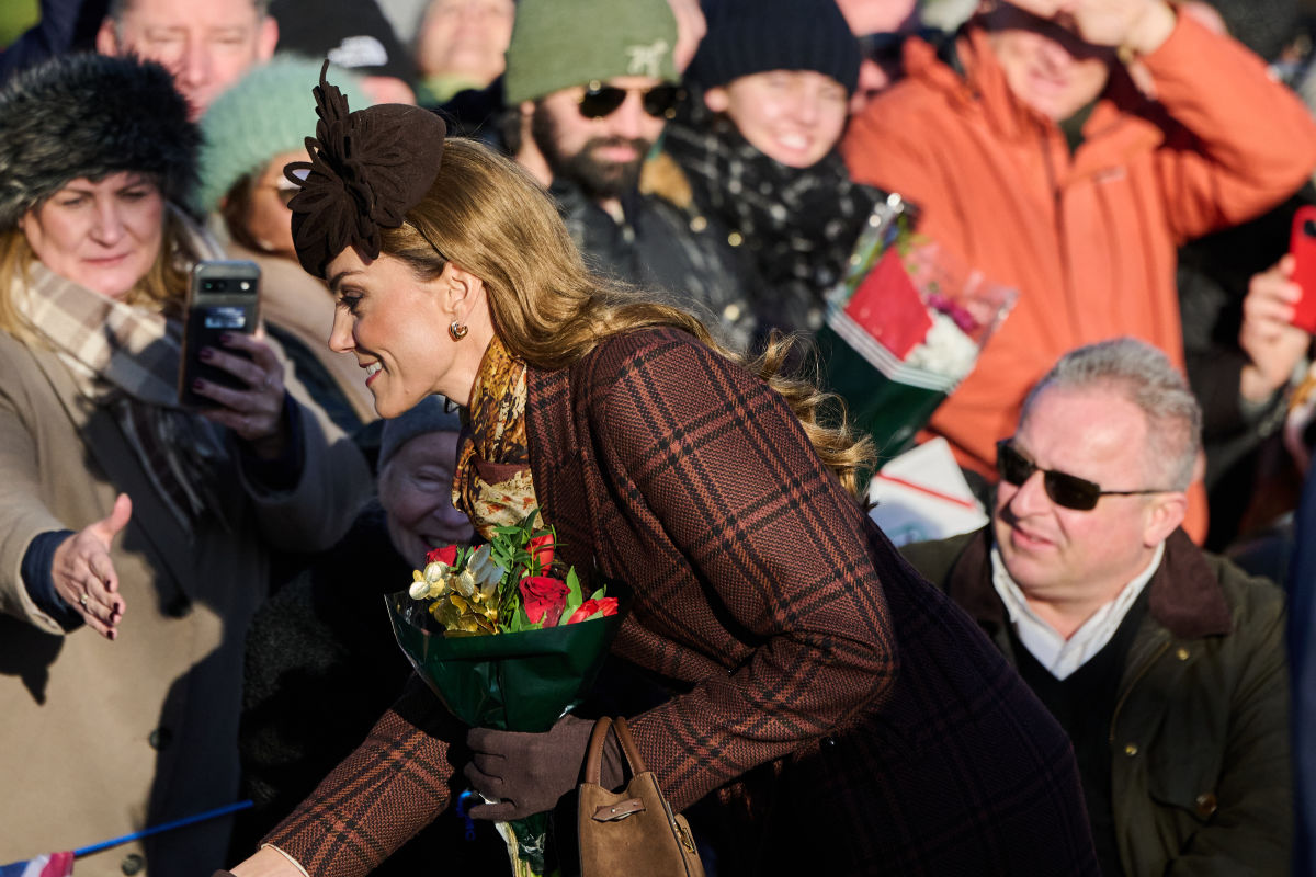 Kate Middleton's unexpected comment for adoring fan has the internet ...
