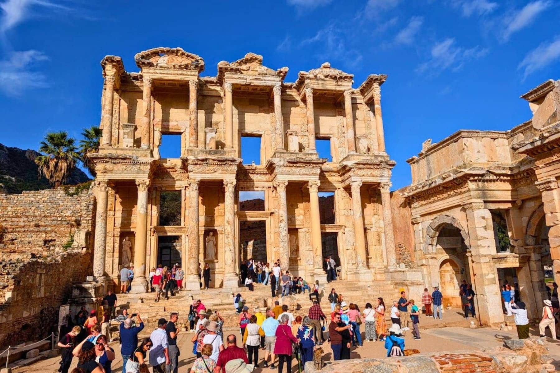 Ephesus, Turkey: Marble streets, the Celsus Library and a legendary cat