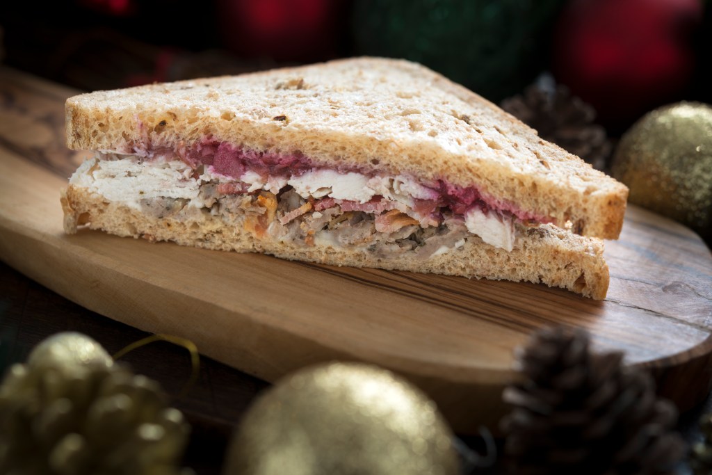 How long leftover Christmas dinner is safe to eat — and when to throw ...