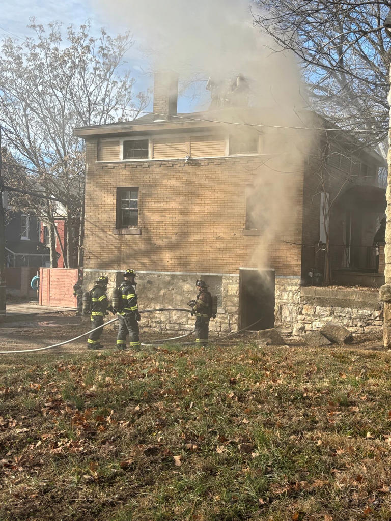 Fire damages 2-story carriage house in Kansas City