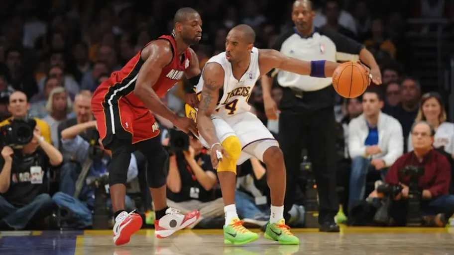 Topps announces 2025 ultra-rare snowflake game patch cards