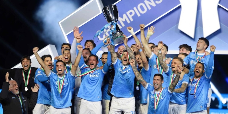 Supercoppa Italiana nello store ufficiale del Napoli: orari e giorni di ...