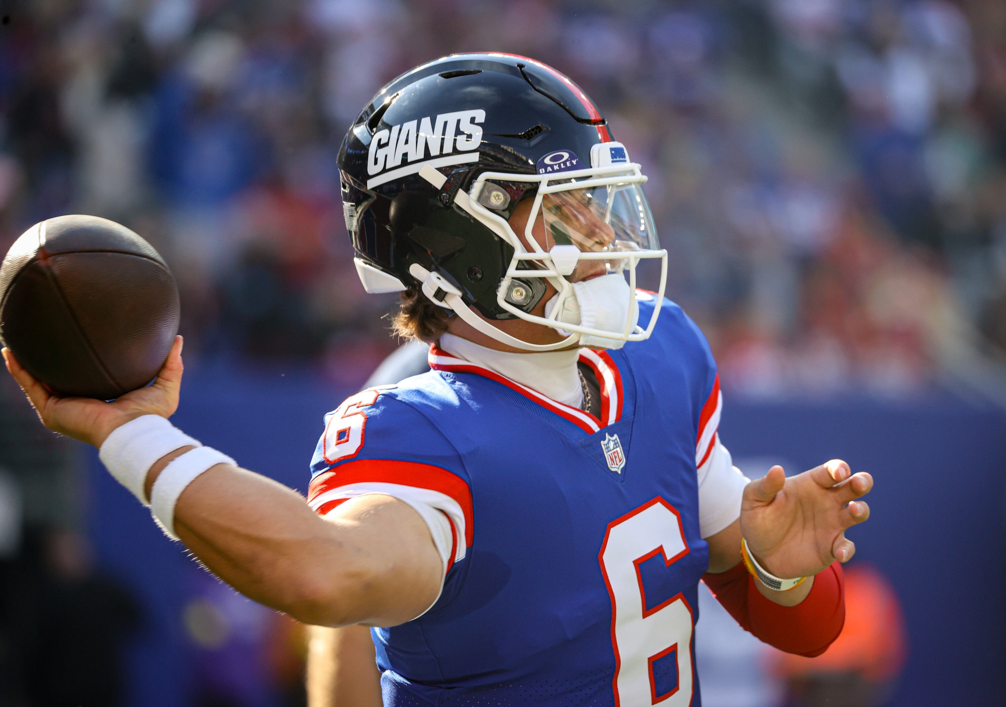 Giants should 'QB-proof' roster by not doing this with No. 1 pick ...