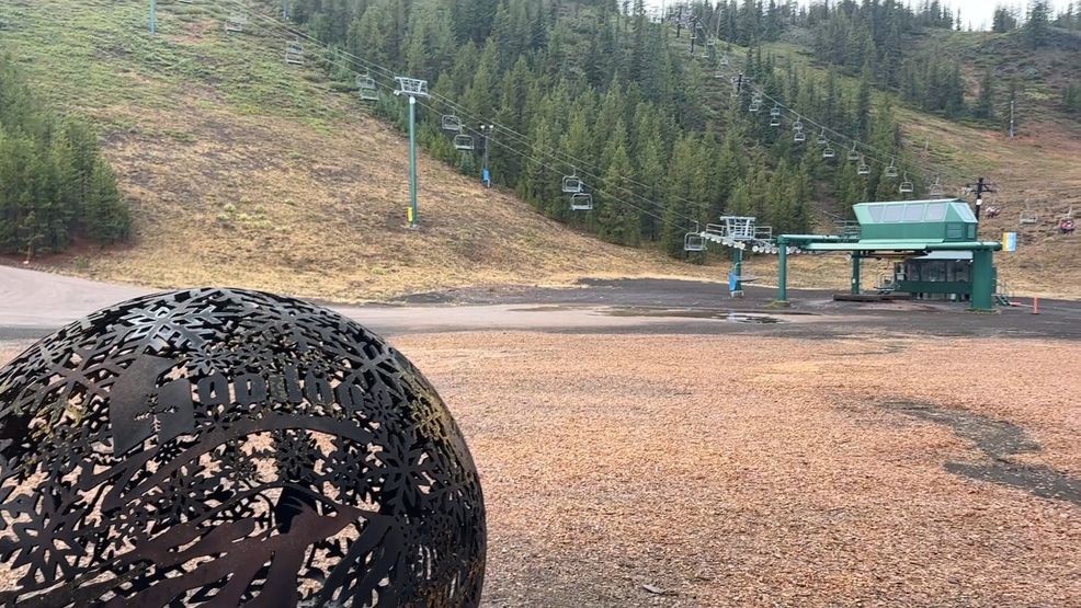 Delayed snow impacts ski season opening at Hoodoo, affecting local economy
