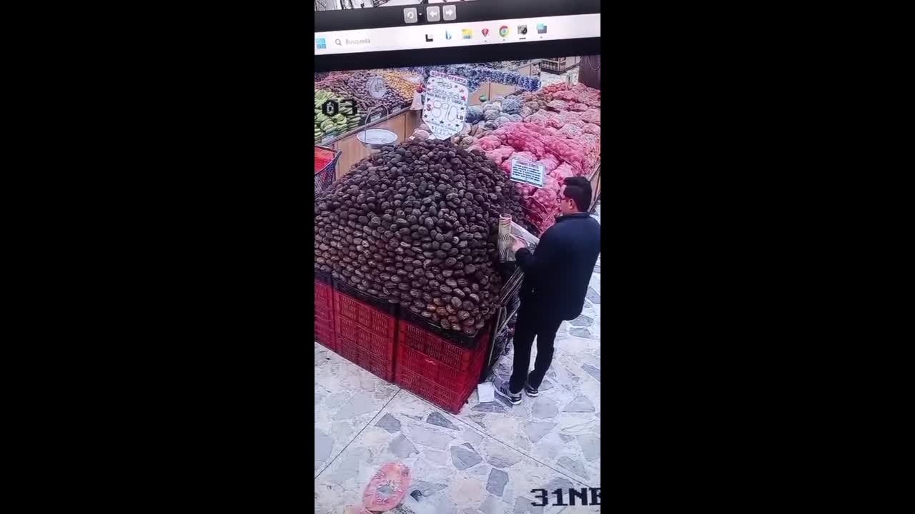 Man grabs produce bag, hilariously triggers potato avalanche in ...