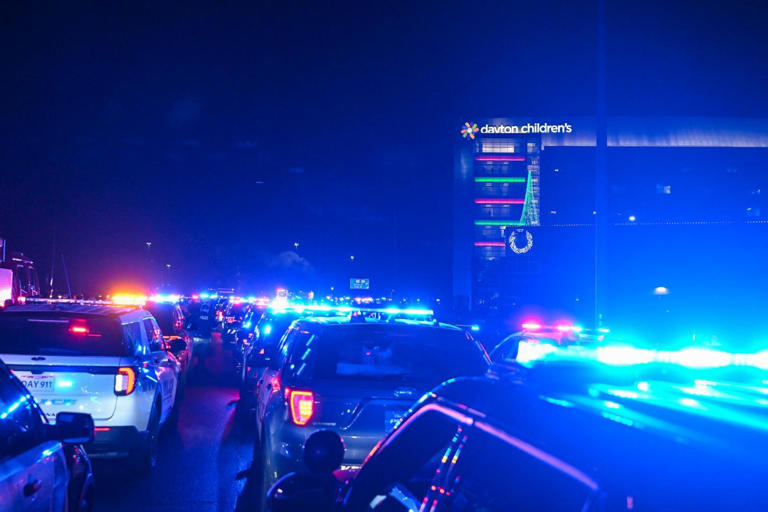 Ohio first responders bring holiday cheer to patients at Children’s ...