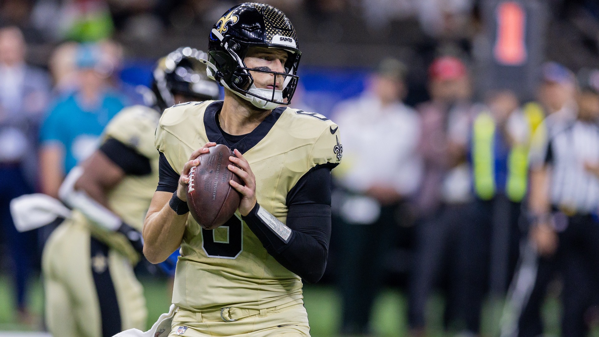 Saints favored on the road vs. Titans in rookie QB clash