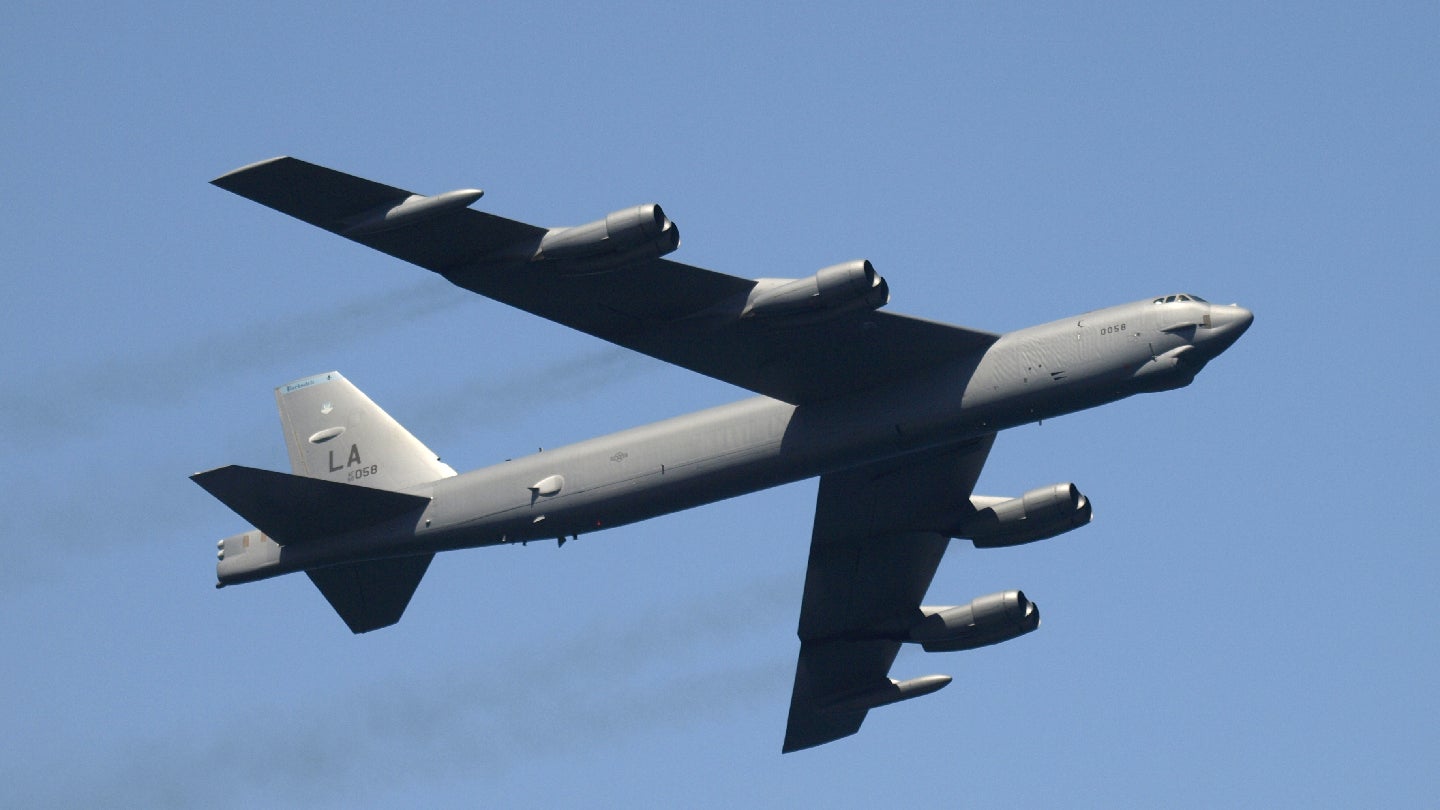 Boeing wins B-52 engine replacement programme order from USAF