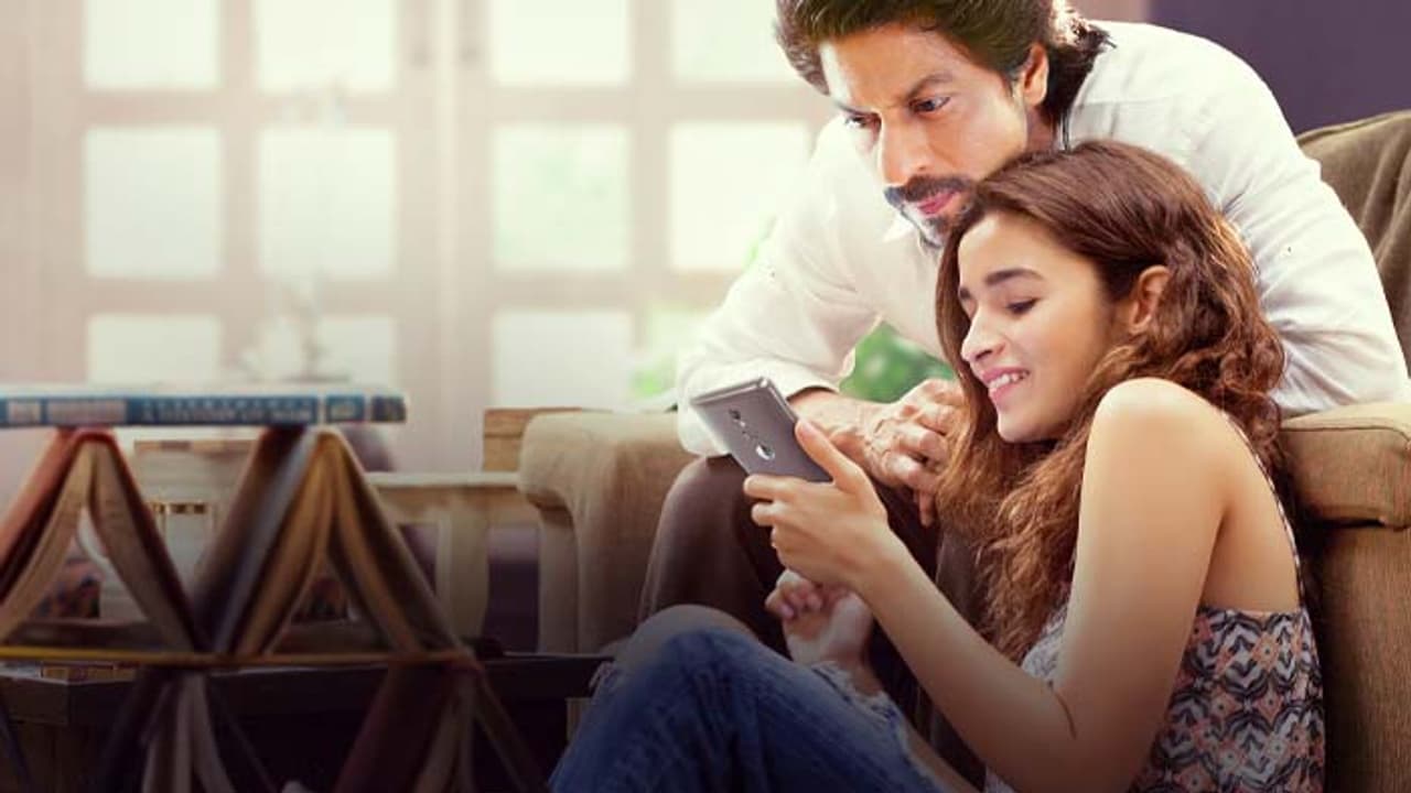 8 Must-Watch Movies on New Year Eve to Restart Your Life From Scratch