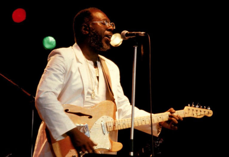The tragic final years of Curtis Mayfield