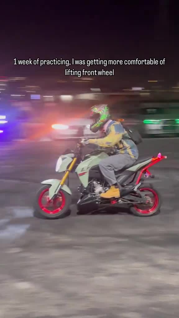 My first two weeks learning motorcycle wheelies on the Z125