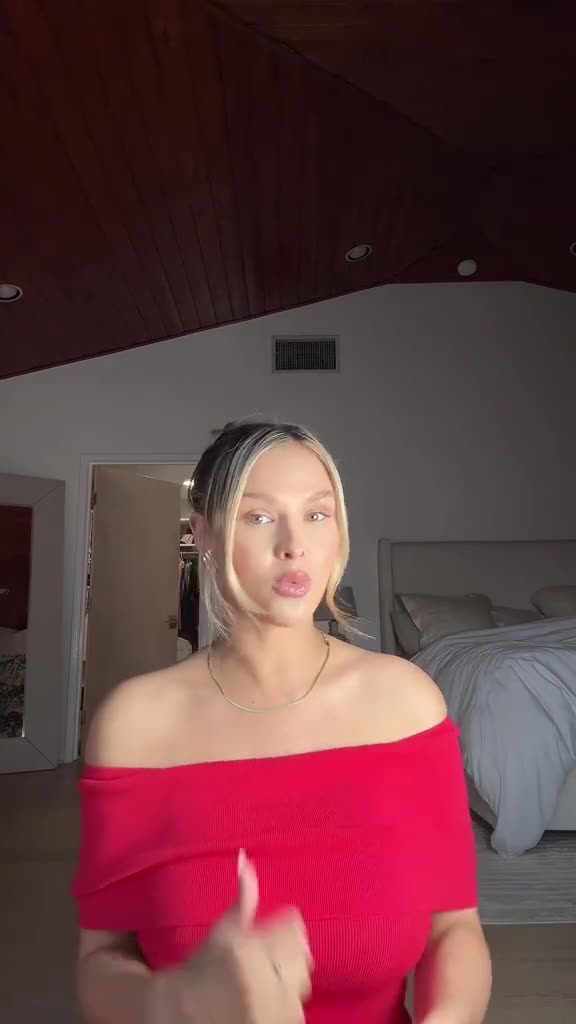 I drove 6 hours to buy my dream pink plane—then this happened