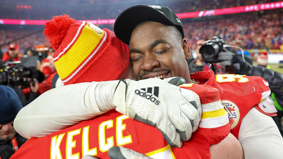 Chiefs' Chris Jones sends undeniable message to Travis Kelce amid ...
