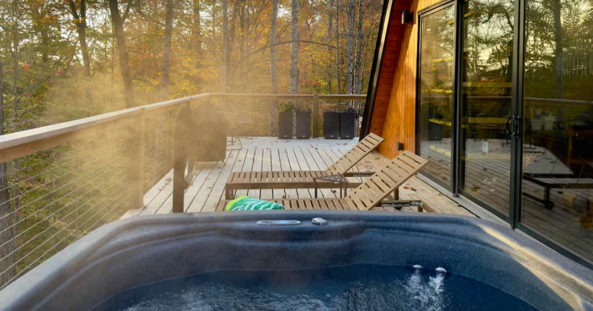 We found the coziest winter Airbnb in Kentucky and needed to share