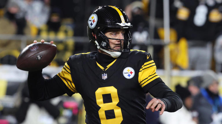 Week 17 NFL picks, odds, best bets from proven model: This 5-leg parlay ...