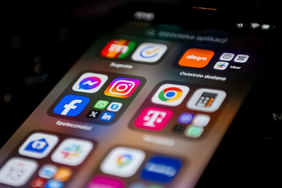 Federal judge temporarily blocks Texas law restricting kids from app stores