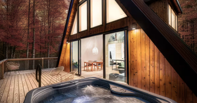 We found the coziest winter Airbnb in Kentucky and needed to share