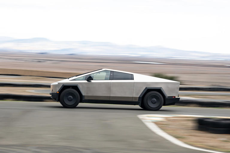 Someone turned a Tesla Cybertruck into a six-seater