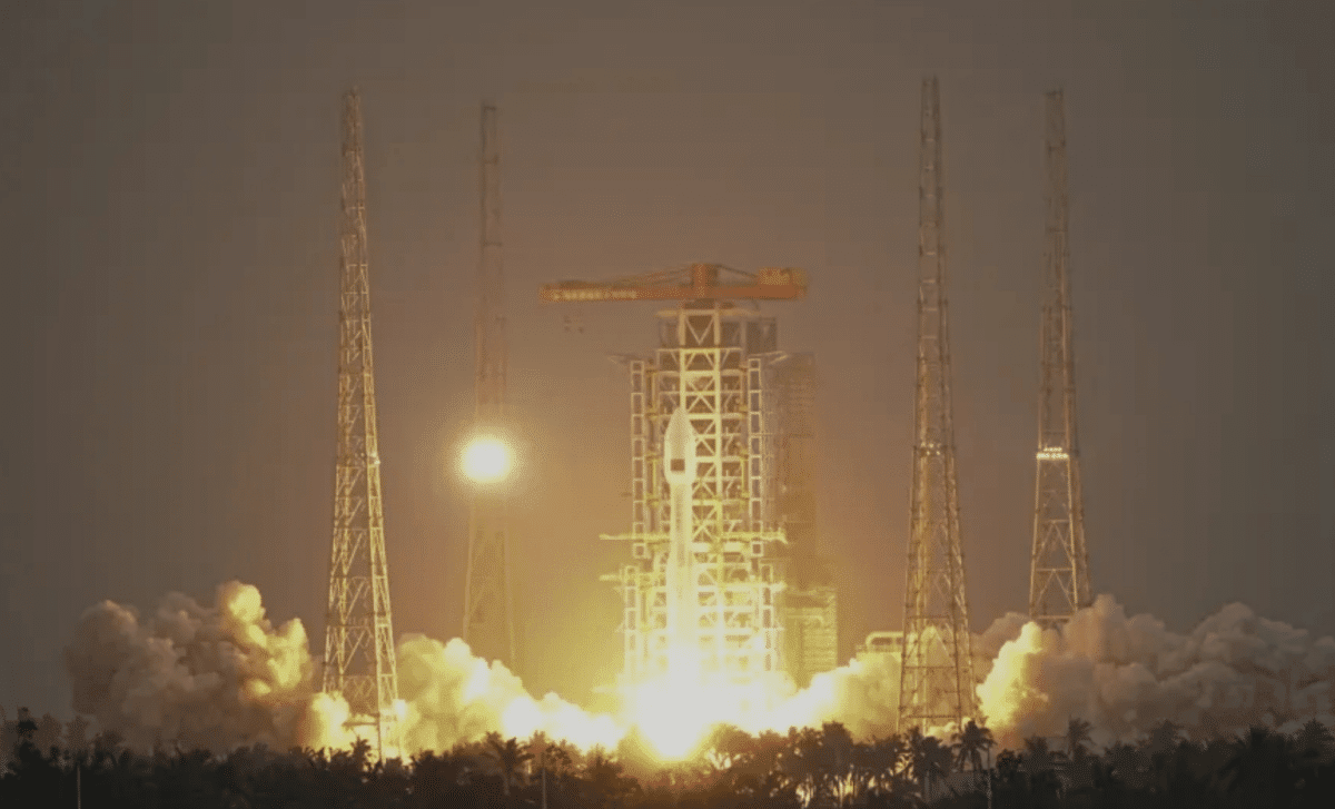 China’s Long March-8A rocket launches internet satellites into orbit
