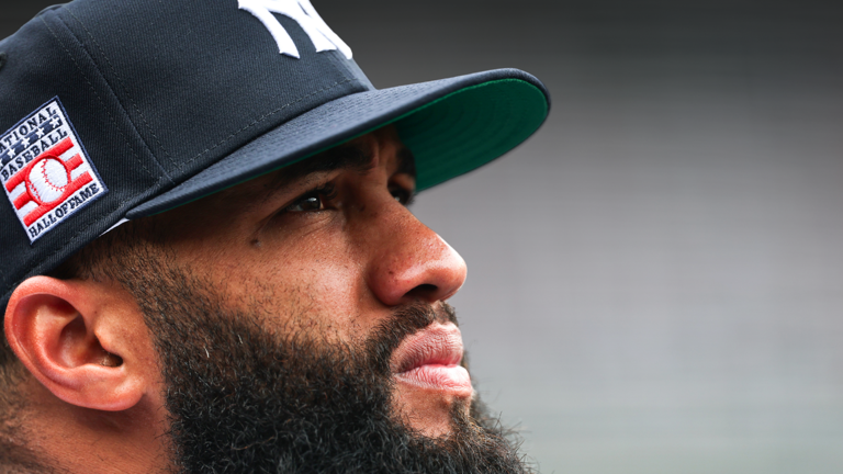 Yankees eye infielder at first base as versatility becomes priority