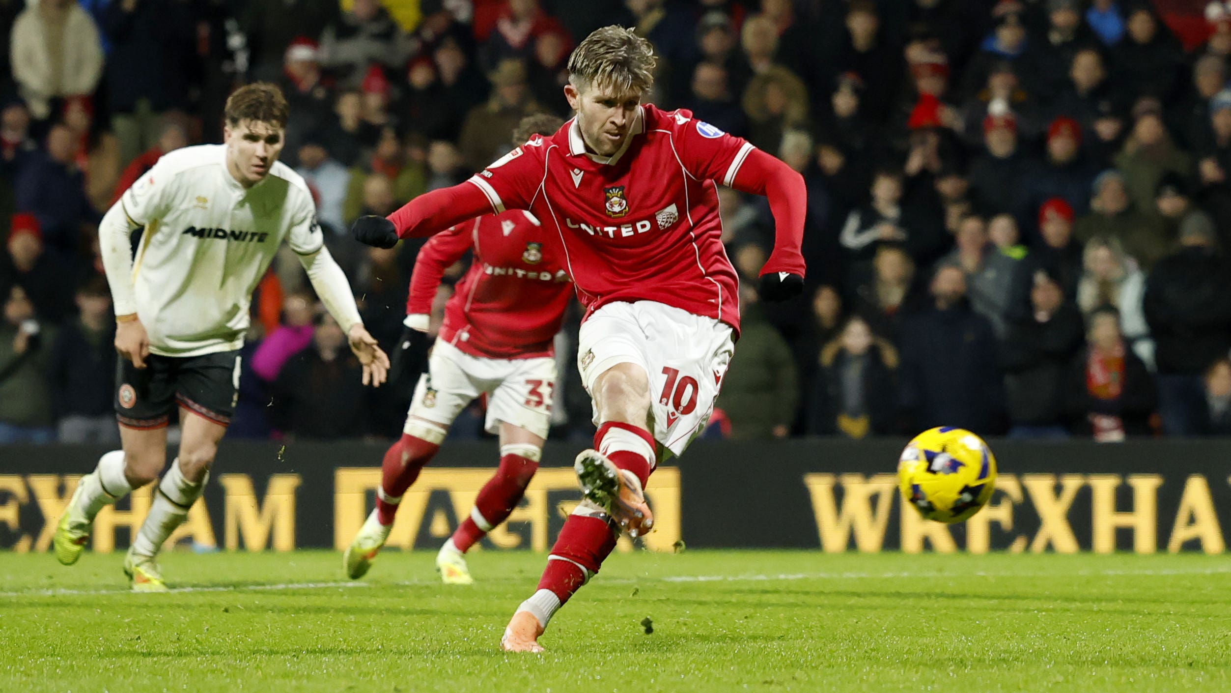 Wrexham bounce back to beat Sheffield United in Boxing Day cracker