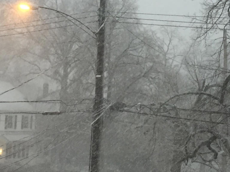 As Heavy Snowfall Is Predicted, With First Snowflake, East Haven ...