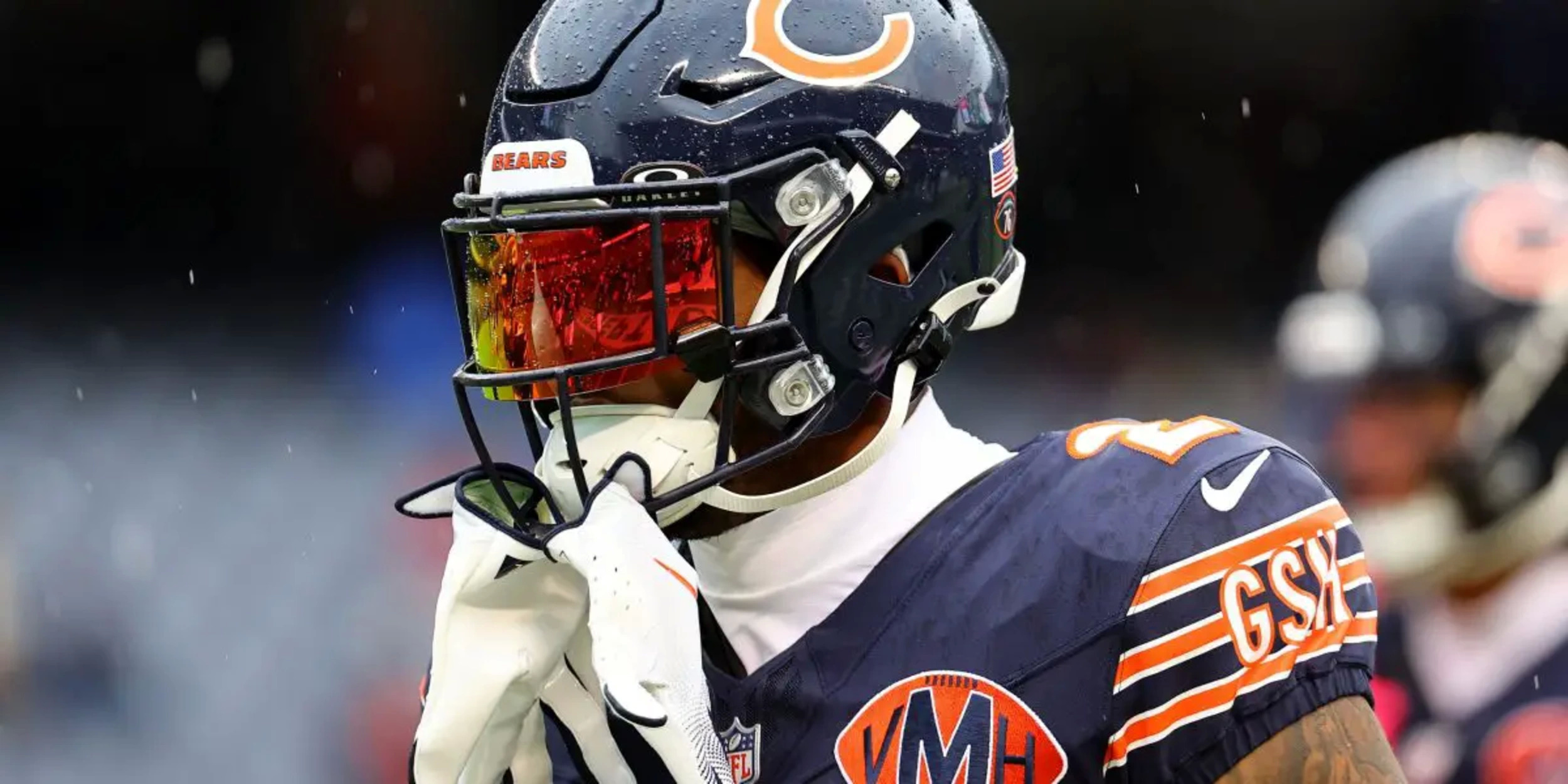 NFL sends Chicago Bears WR DJ Moore the middle finger