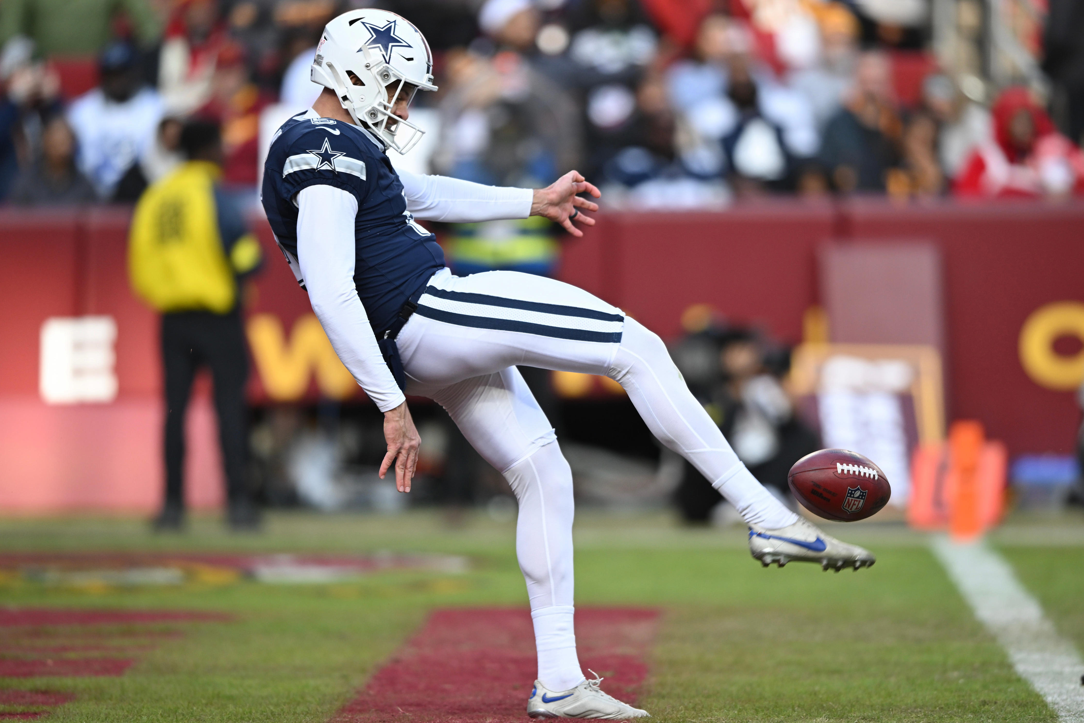 Anger mgmt: Cowboys could poach UFL to replace declining $29M specialist