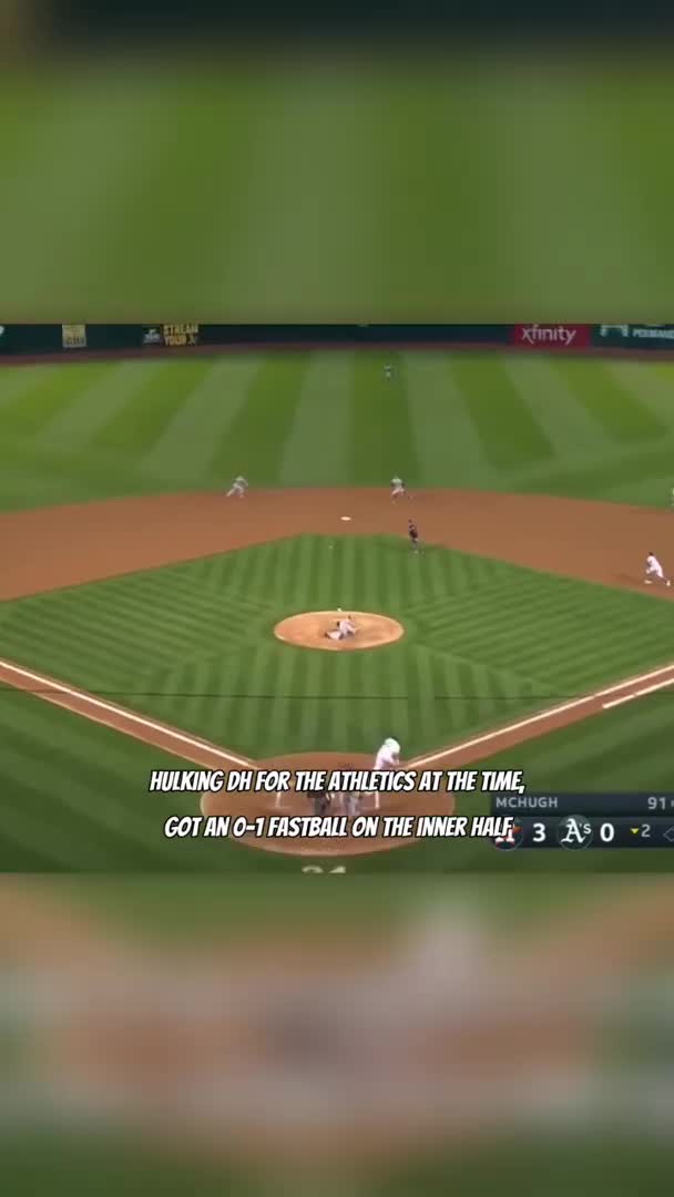 MLB pitcher shows off his inhuman reflexes