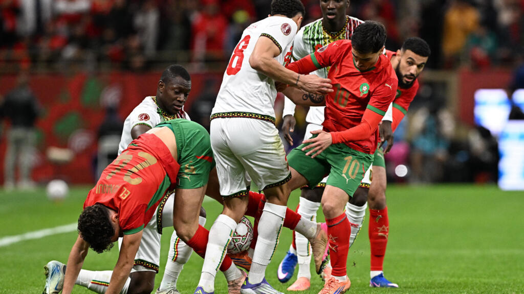 Maroc - Mali en direct : les Lions de l'Atlas dominent, les Aigles ...