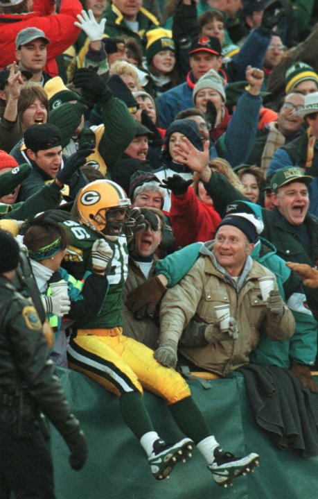 Photos: A look 'Pack' as the 'Lambeau Leap' turns 32 years old