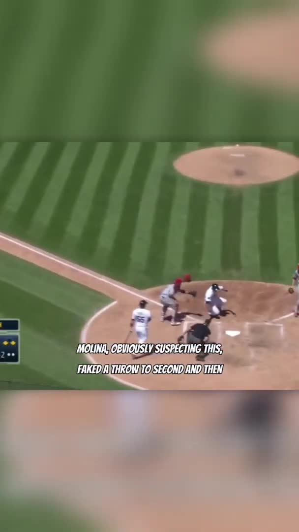 Yadier Molina 1,000,000 IQ fake throw
