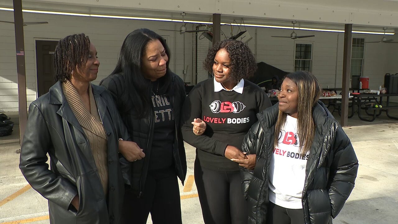 Volunteers dealing with grief team up to provide food, cheer for the ...