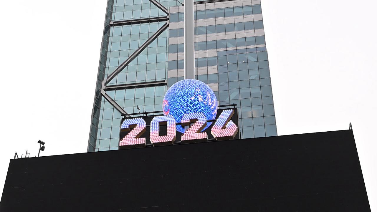 NY: 2026 New Year's numerals installed atop One Times Square - 66410647