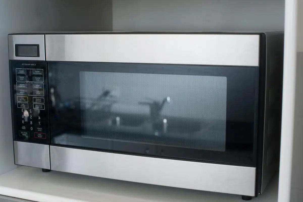 5 foods you should never reheat in the microwave