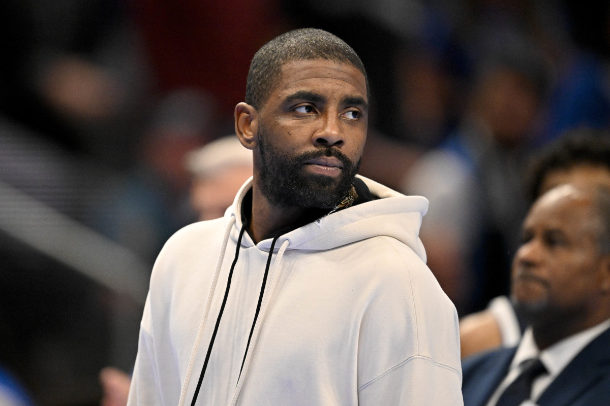 Mavericks' Kyrie Irving makes off-court announcement amid NBA season