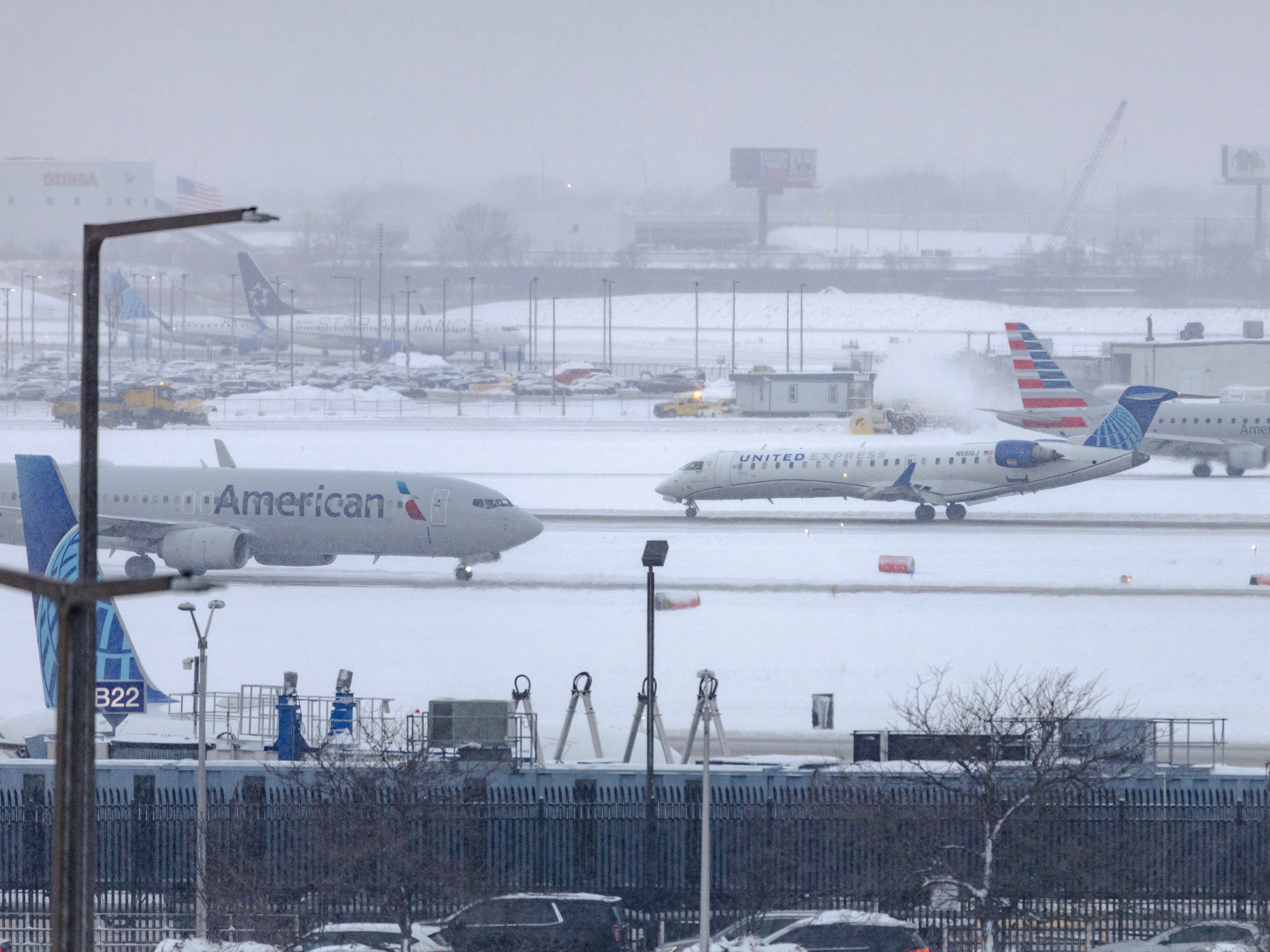 'Misery map' shows holiday travel chaos on both coasts with canceled ...