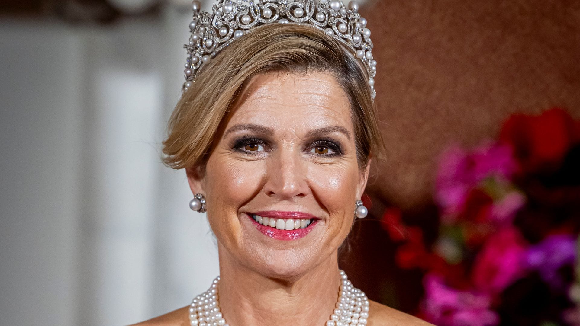 Queen Máxima’s 2025 style highlights: Historic tiaras, chic safari ...