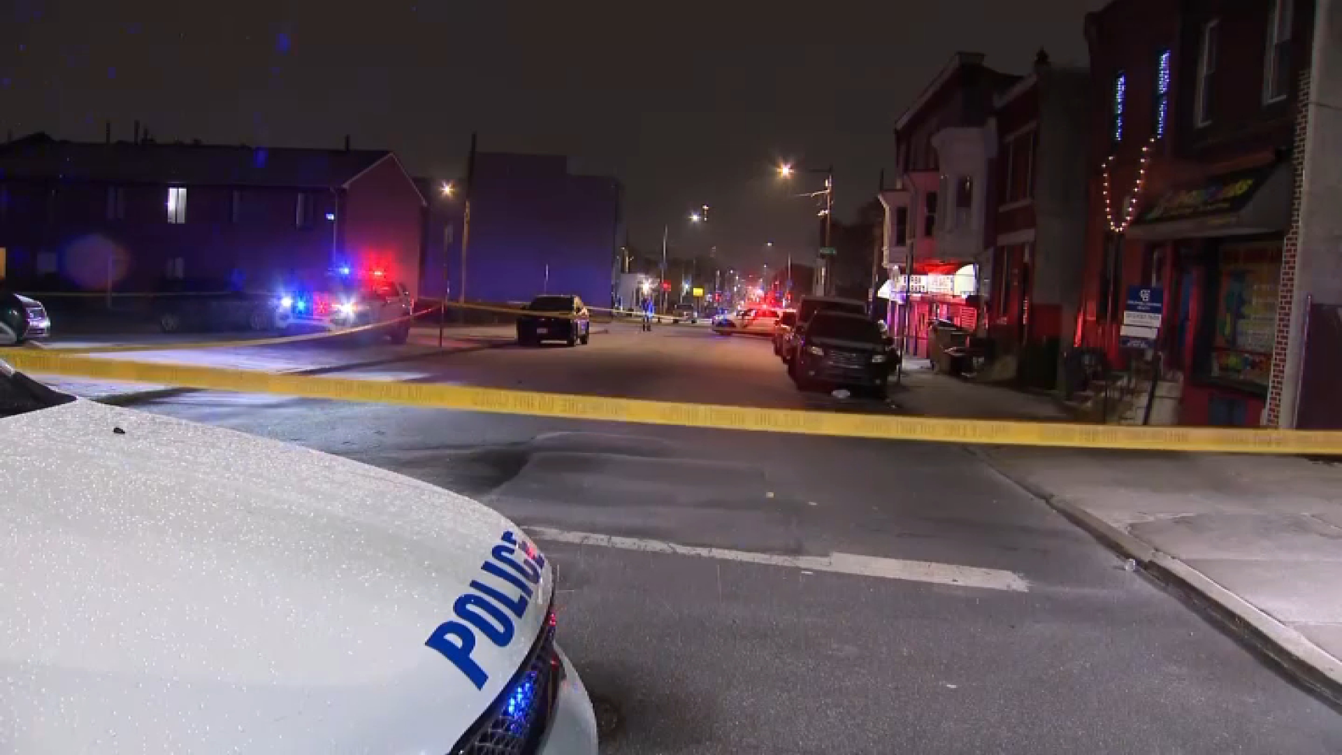Man killed in apparent shootout in Philadelphia, police say