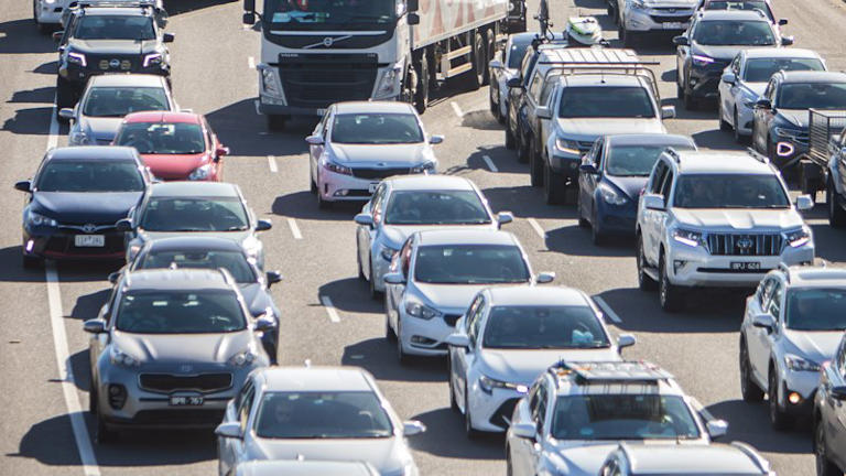 Motorists face growing delays due to West Gate Bridge works